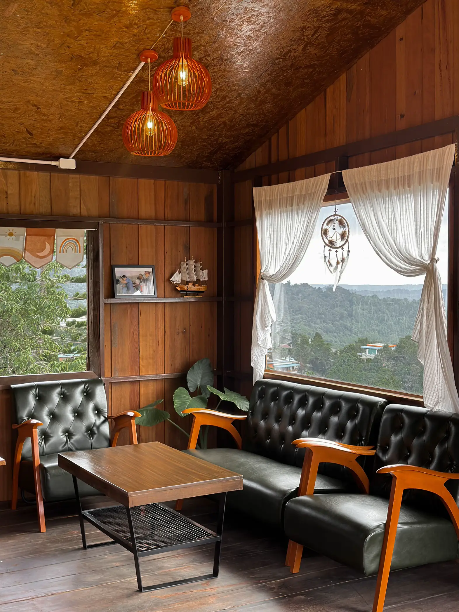 HIS HOME PIZZA HOUSE CAFE @ HIM COW | Gallery posted by Piyathida Ploy | Lemon8