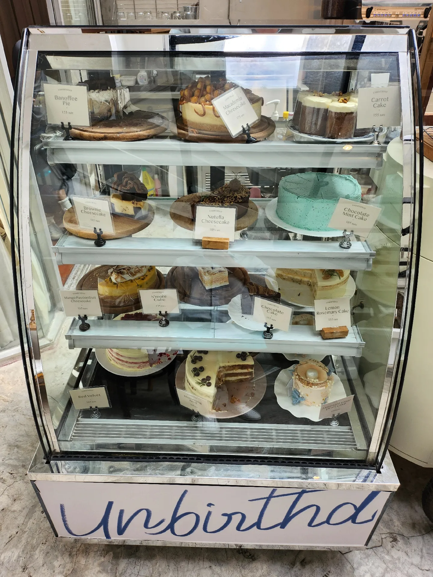 Unbirthday Cafe : คาเฟ่ลับสุขุมวิท 31 | แกลเลอรีที่โพสต์โดย Mint ...