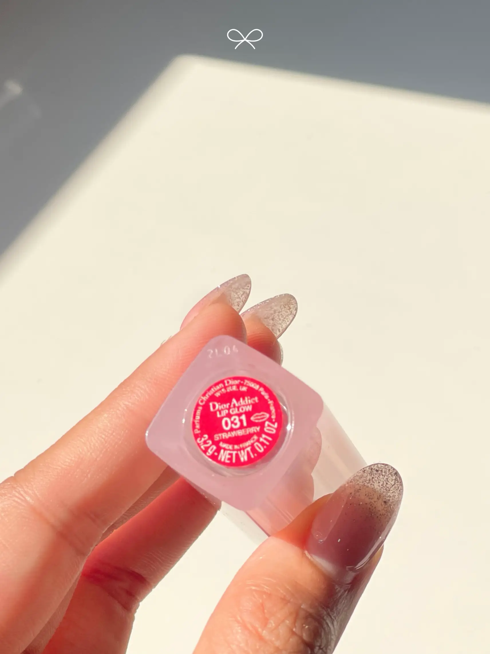 Dior Lip Glow 031 Strawberry 🍓 - แดงก่ำฉ่ำโกลว์ ️ | แกลเลอรีที่โพสต์โดย ...