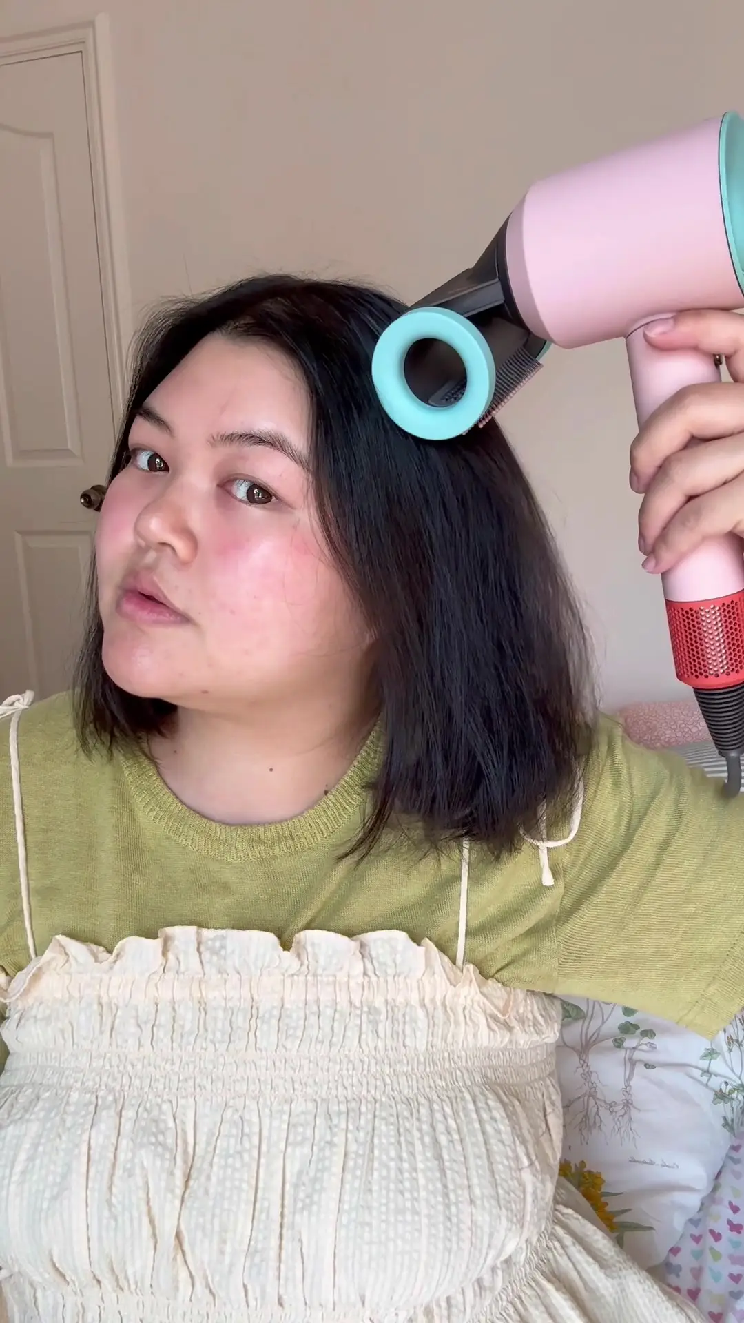 ขอชื่นชมทีมออกแบบ เลือกใช้สีได | วิดีโอที่เผยแพร่โดย ingomojo (มิกิ) | Lemon8