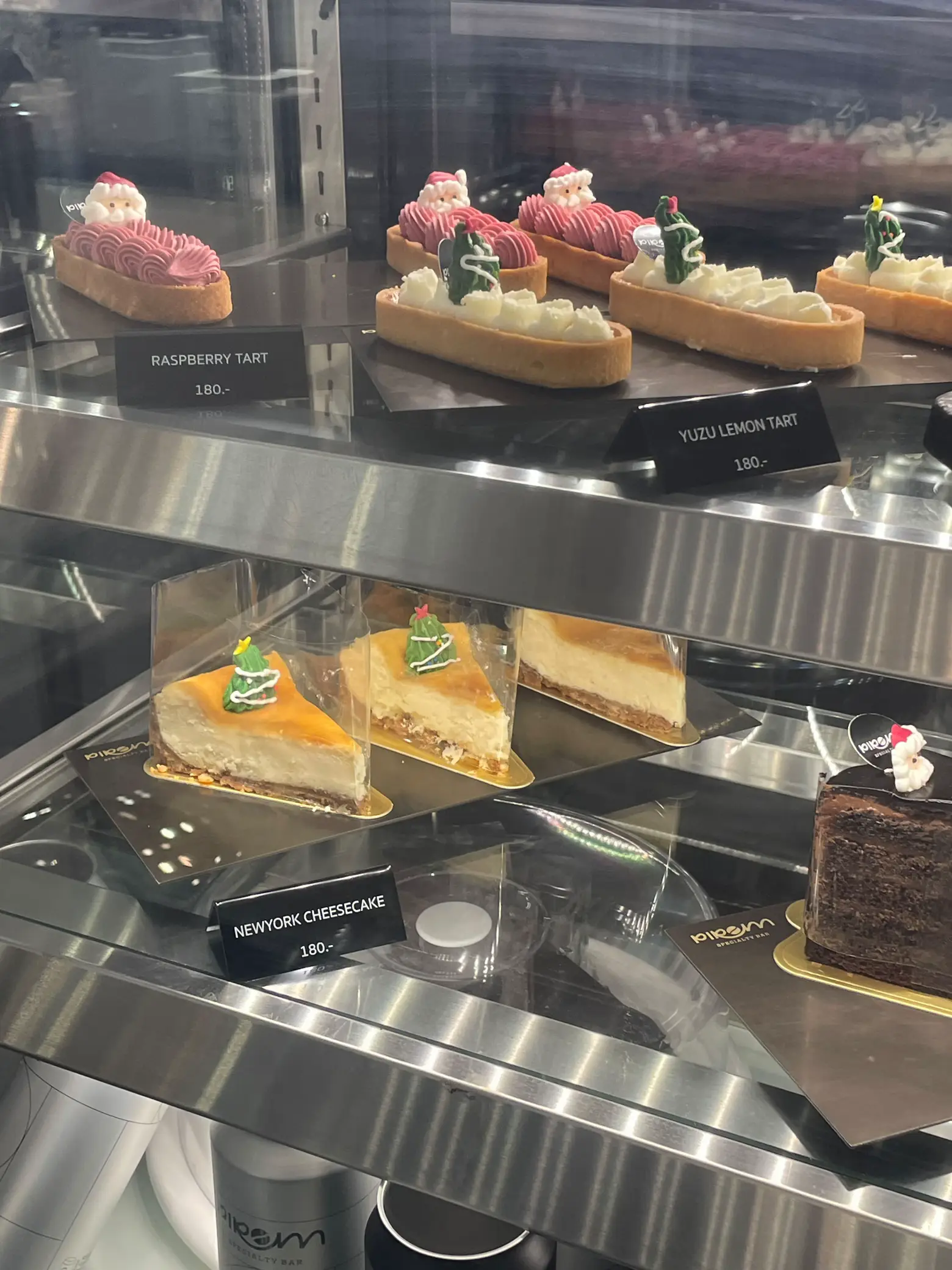 PIROM Specialty Bar☕️🤍 กาแฟหอม ขนมอร่อย 💓 | แกลเลอรีที่โพสต์โดย Mmintt ...