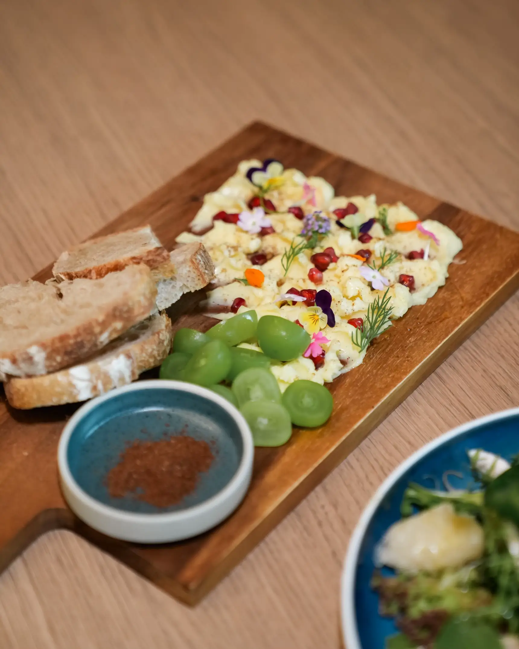 🇸🇬 Guerilla Coffee | New Flagship KB Outlet | Gallery posted by Alain ...