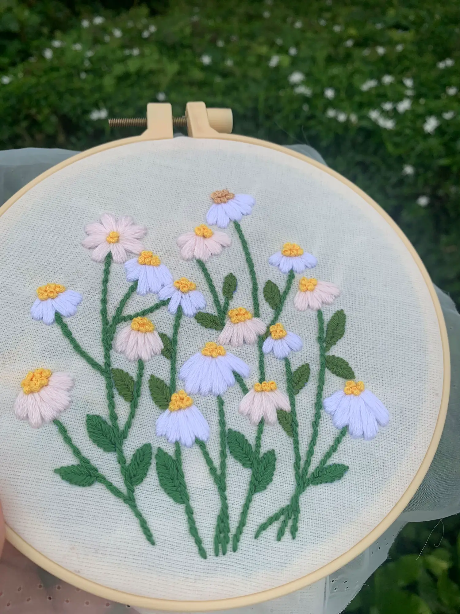 Embroidery Diary | Day 11 เสร็จแล้วมาดูผลลัพธ์กัน 🌷🌸🪡 | แกลเลอรีที่โพสต์โดย IRIN KATE | Lemon8