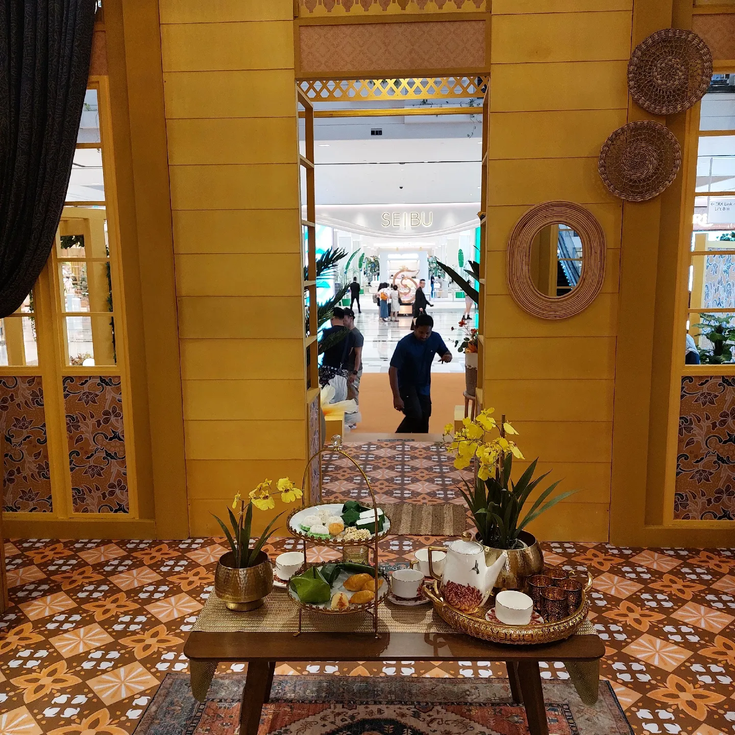 20 idea Decoration Raya Di Pejabat teratas pada tahun 2025