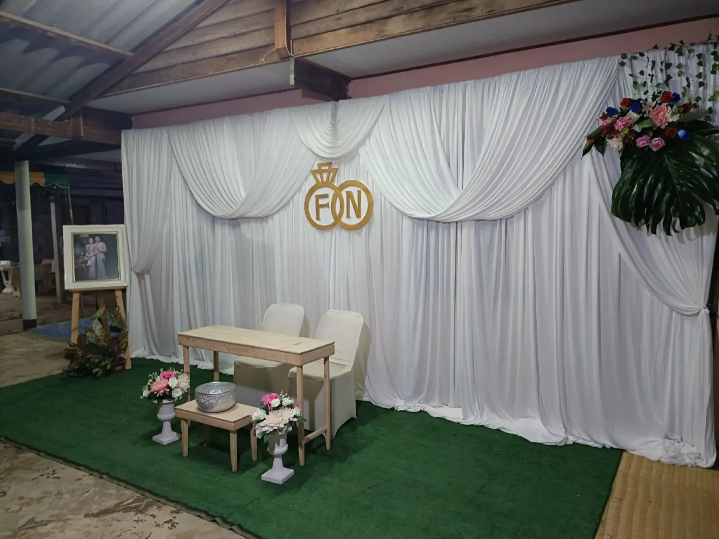 จัดฉากงานแต่งให้น้องแฟน งบซื้อผ้า 2,500 ฿ | แกลเลอรีที่โพสต์โดย Wolf Carpenter | Lemon8