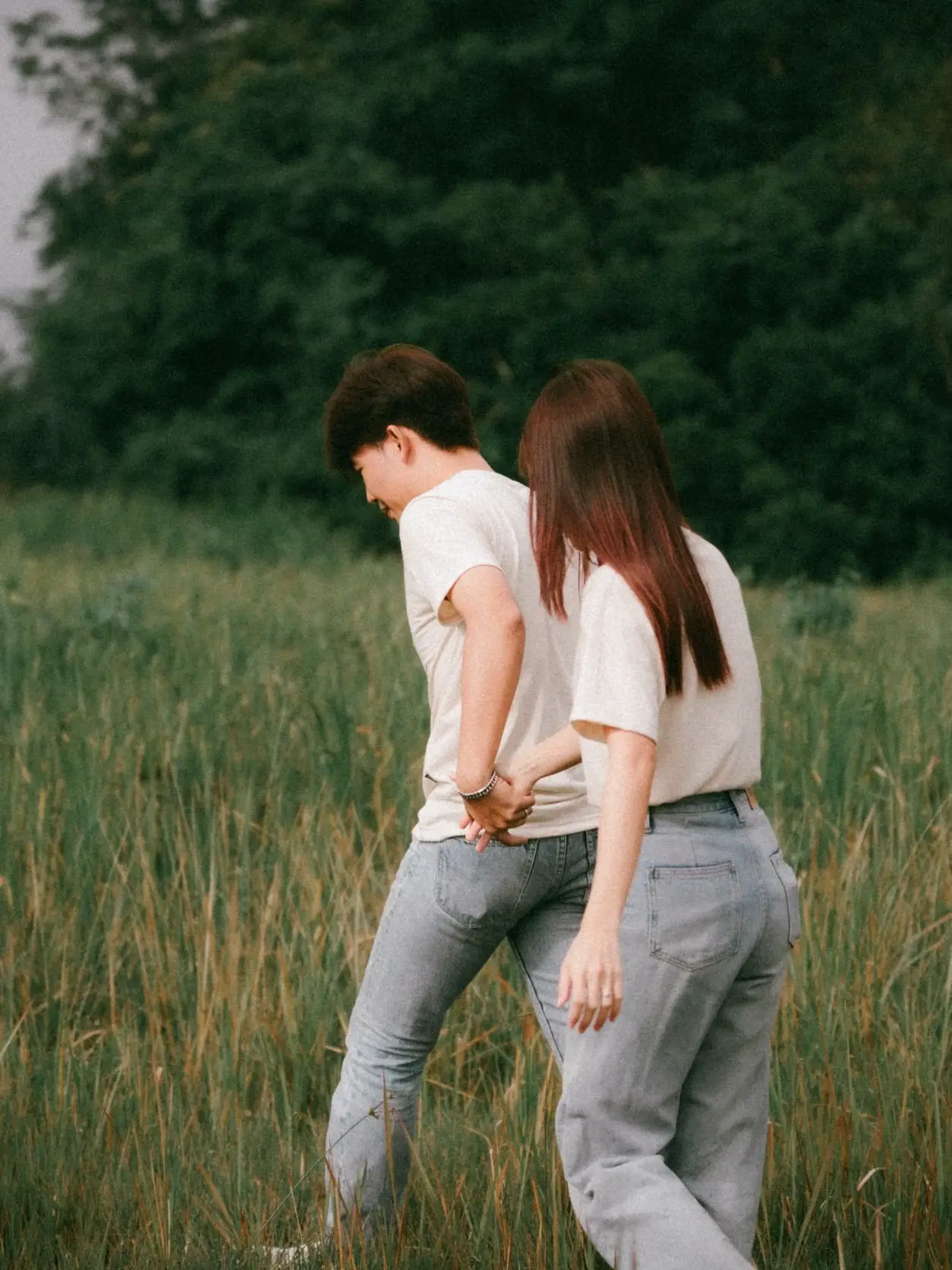 ถ่ายพรีเวดดิ้ง สไตล์มินิมอล ที่อุทยานแห่งชาติเขาใหญ่ | แกลเลอรีที่โพสต์โดย Chawin | Lemon8