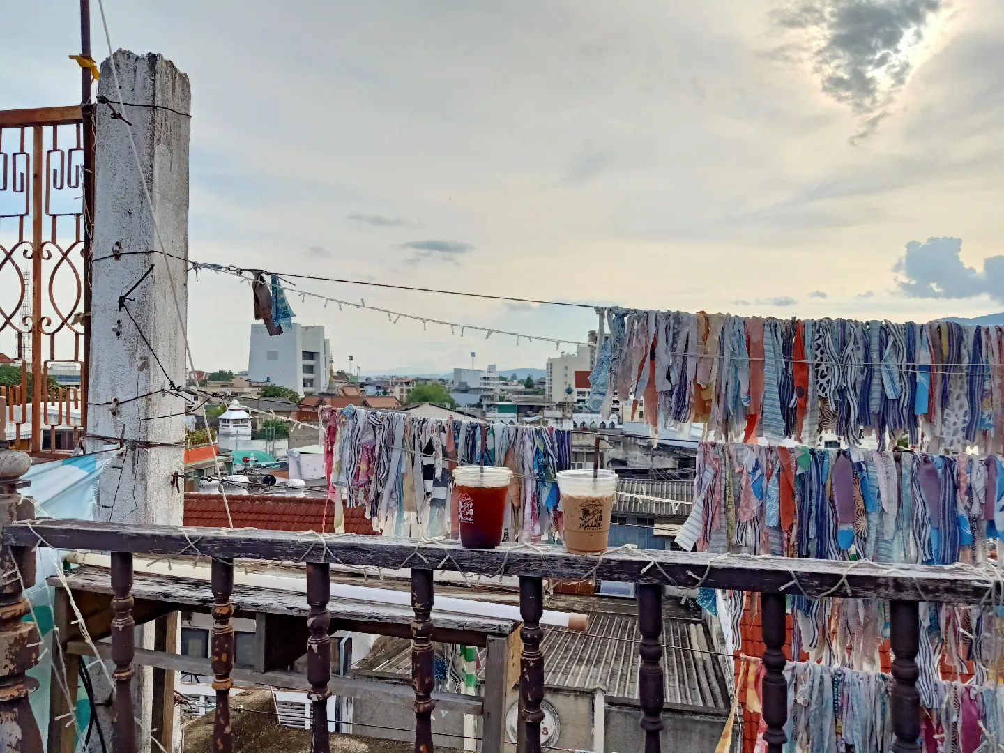 คาเฟ่บนดาดฟ้า | แกลเลอรีที่โพสต์โดย Coffee Bar | Lemon8