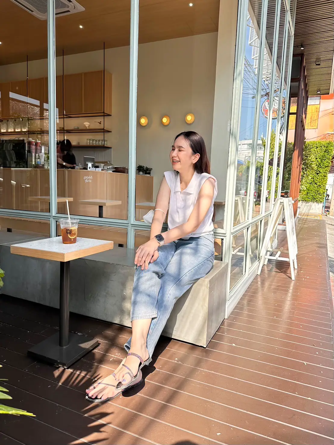 Onibus | แกลเลอรีที่โพสต์โดย Auraya La-um | Lemon8