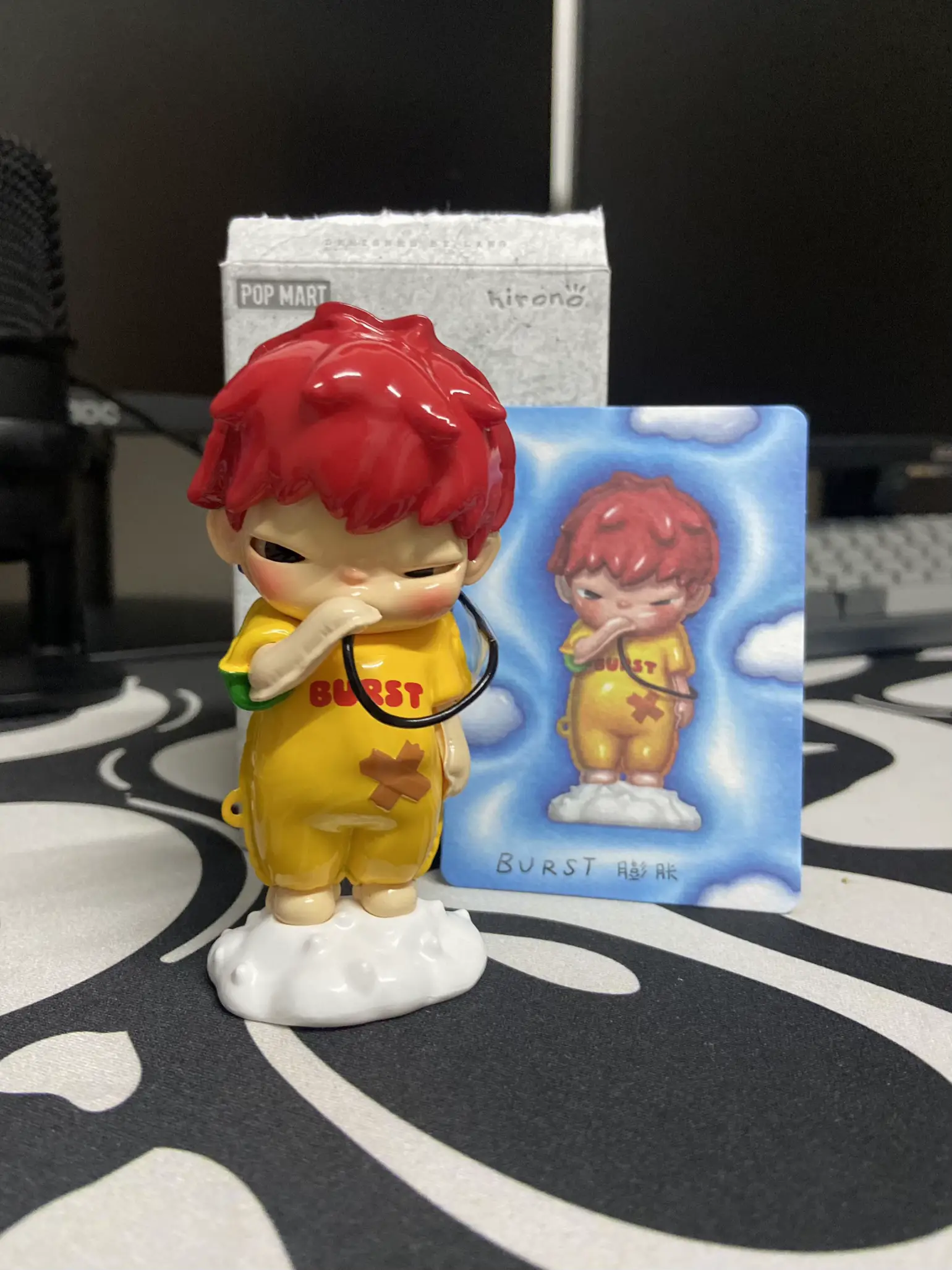 แกะกล่องจุ่ม POP MART Hirono V.5 | แกลเลอรีที่โพสต์โดย xyeppyx | Lemon8