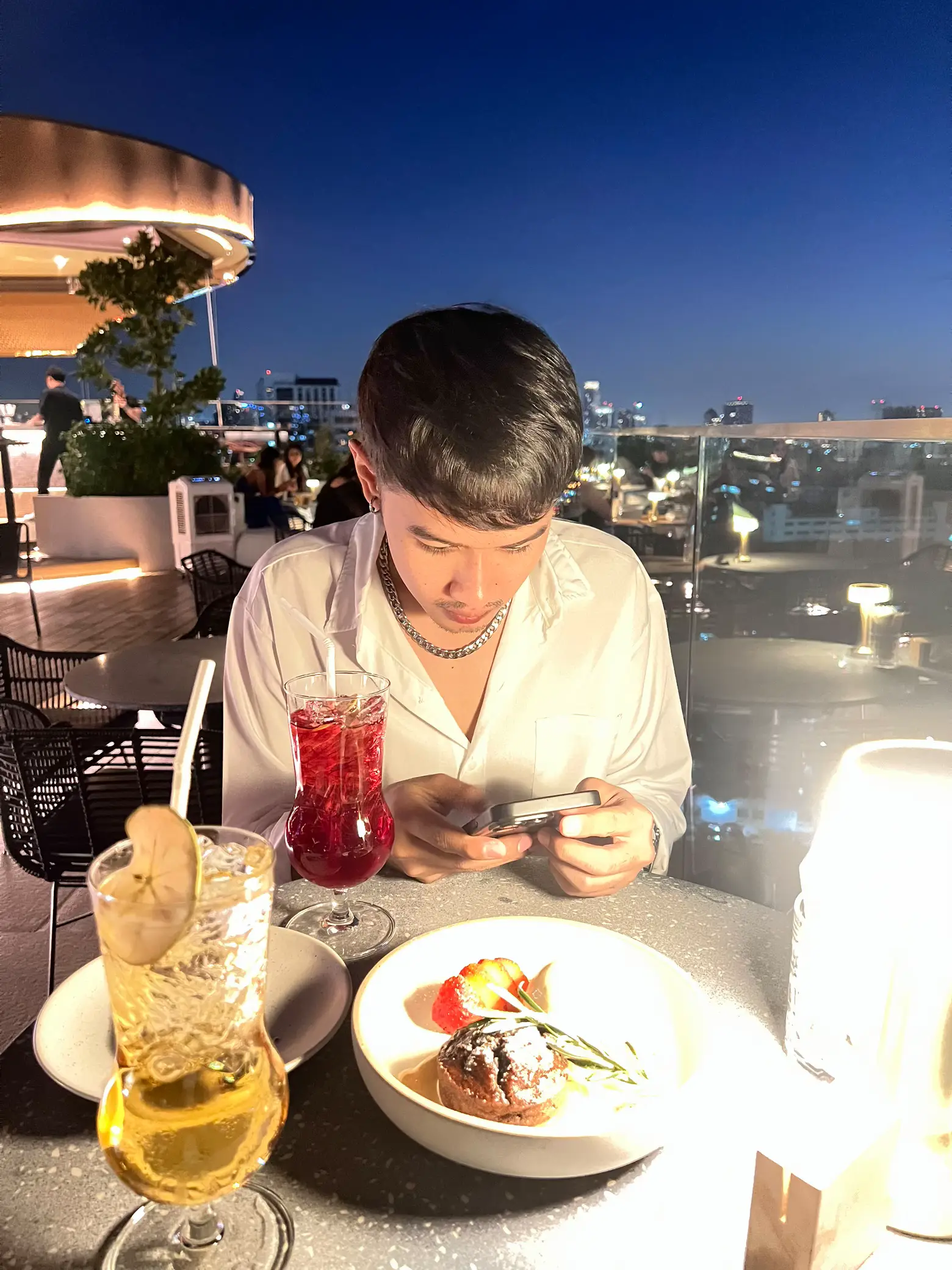 SOL & Luna BKK @ Glow sukhumvit 71 ชั้น15 | แกลเลอรีที่โพสต์โดย คุณ GK | Lemon8