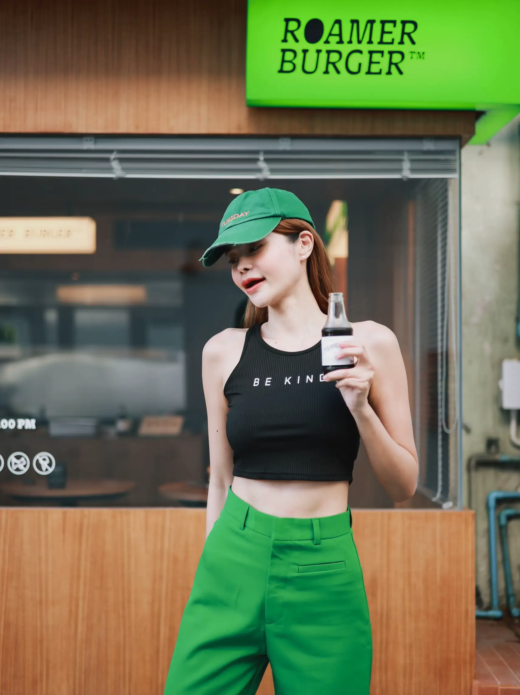 🍔หิวมั้ย? มากินROAMER BURGER กับเราสิ | แกลเลอรีที่โพสต์โดย May’s Journey | Lemon8