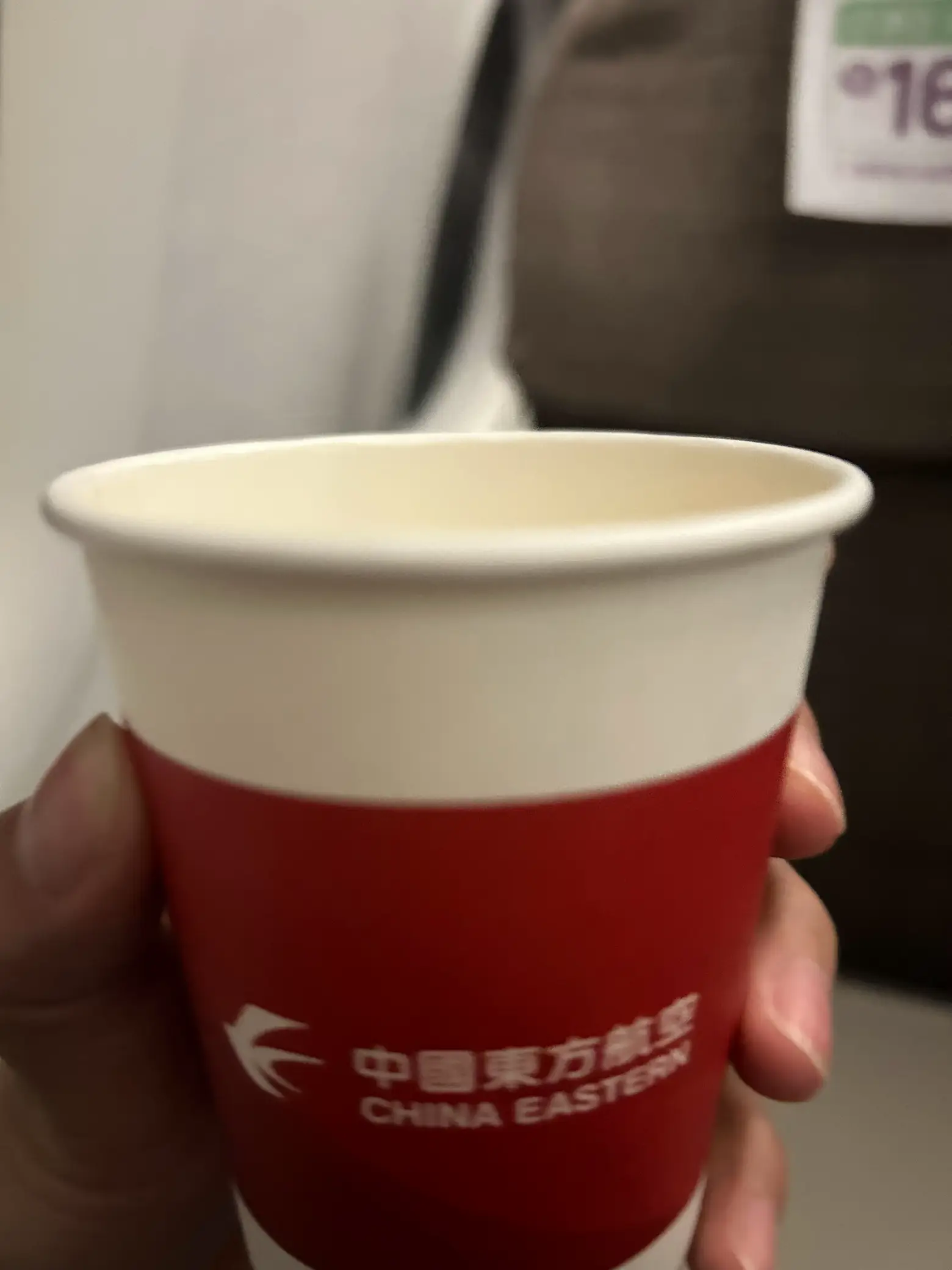 รีวิวสายการบิน china eastern airlines และการต่อเครื่อง | แกลเลอรีที่ ...