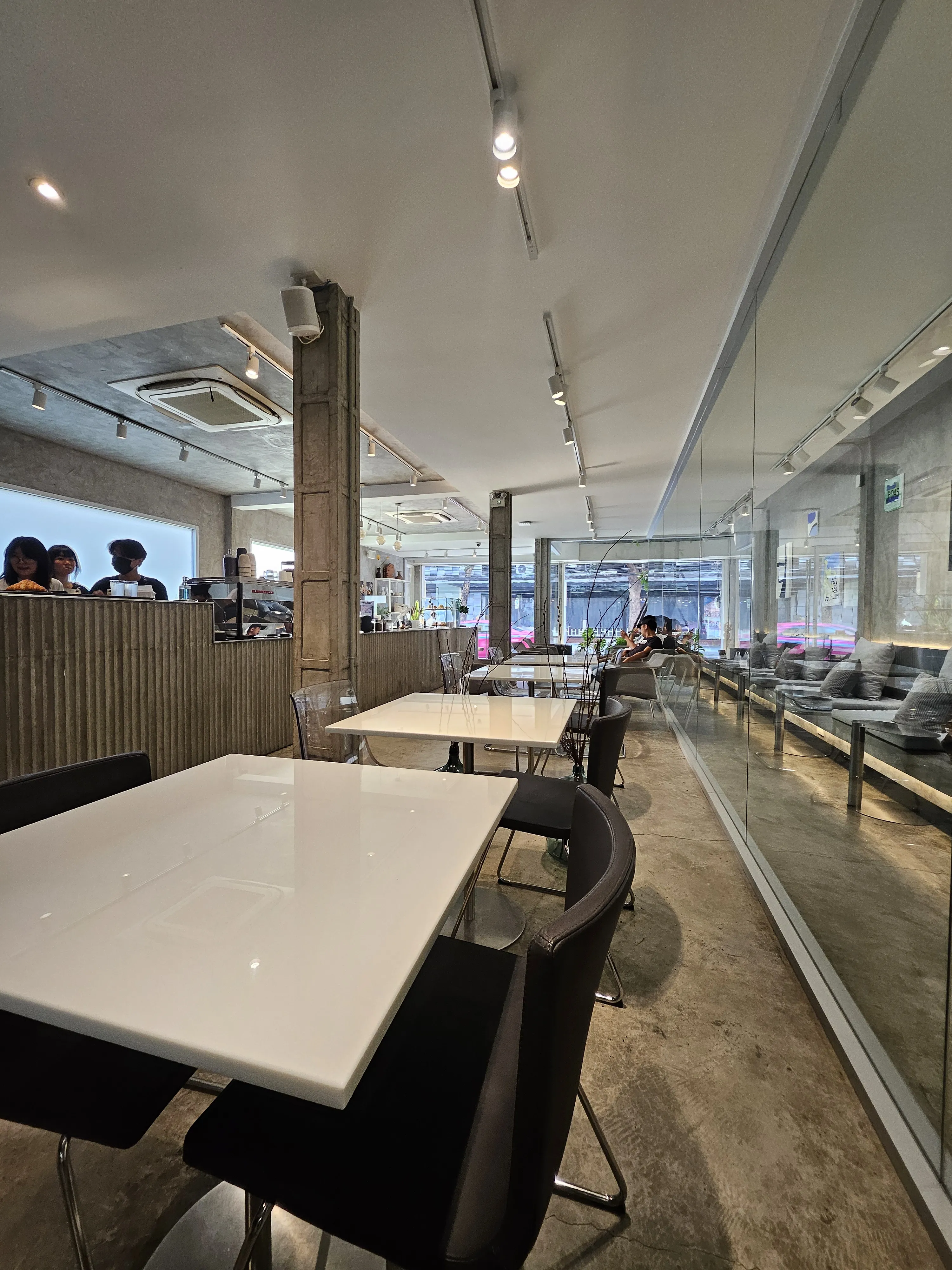 CoffeeTime คาเฟ่สะพายควาย-สุทธิสารฯ | แกลเลอรีที่โพสต์โดย Wati nee | Lemon8