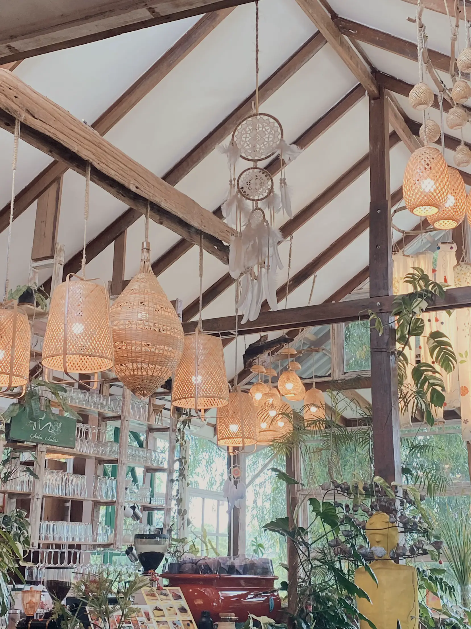 Chaba Chabai Cafe คาเฟ่ลับย่านลำลูกกา | แกลเลอรีที่โพสต์โดย Falafaii | Lemon8