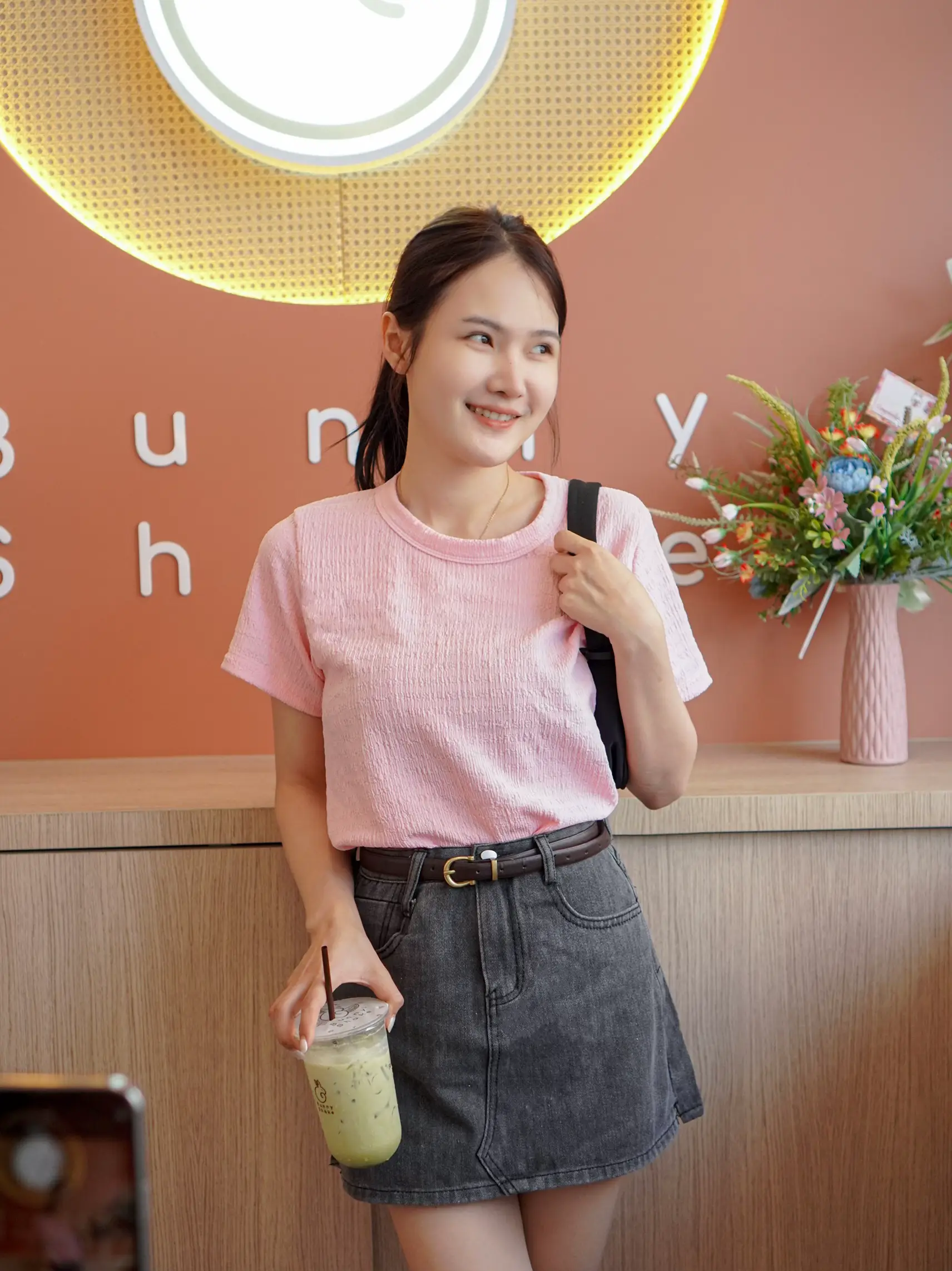 เสื้อยืดผ้าอัดยับ | แกลเลอรีที่โพสต์โดย Tonao.tns | Lemon8