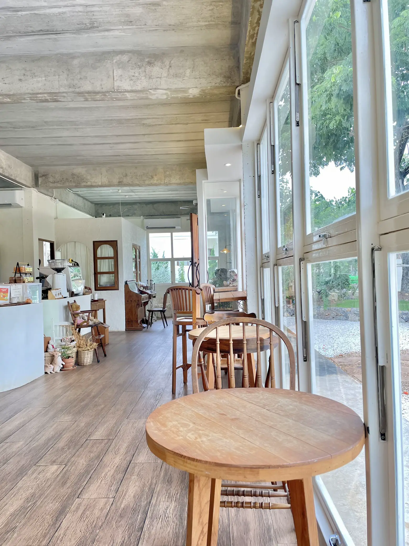 Oria Cafe @เขาใหญ่ น่ารักมากกก 🩵 | แกลเลอรีที่โพสต์โดย Jenniedae | Lemon8