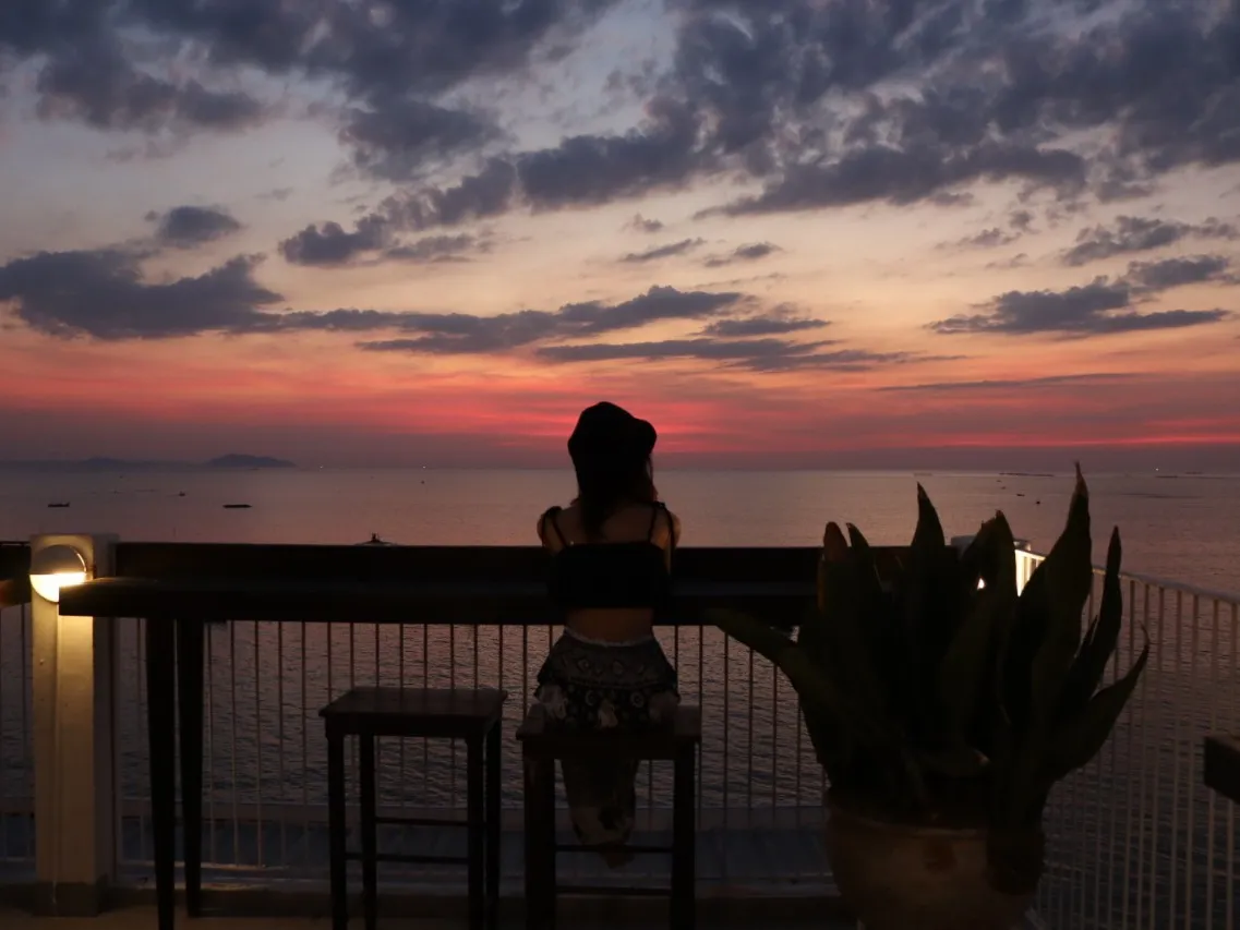 Sunset ⛅ | แกลเลอรีที่โพสต์โดย The H'our | Lemon8