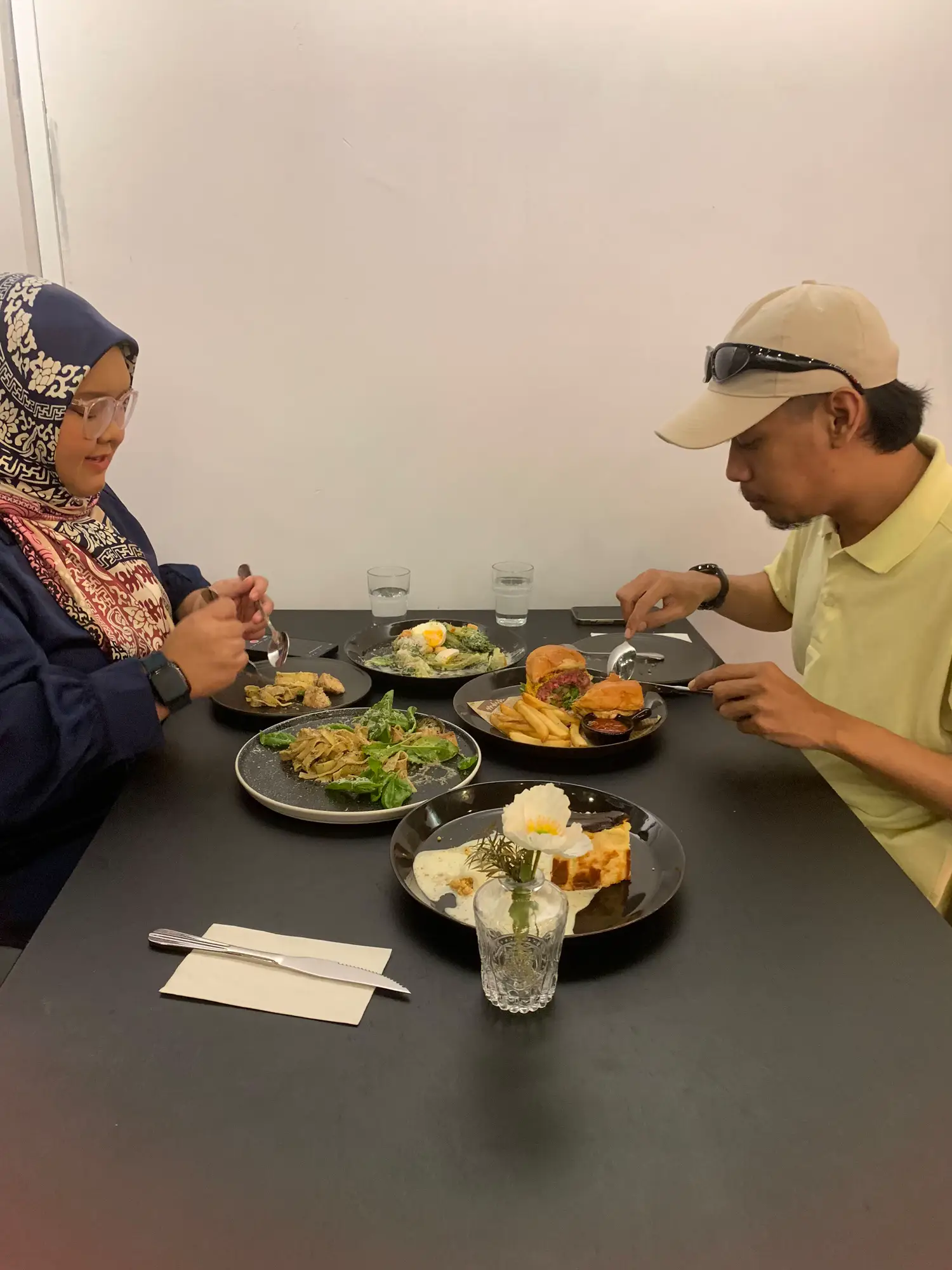Dinner time at temper Mount Austin JB | Galeri diposting oleh Temper JB ...