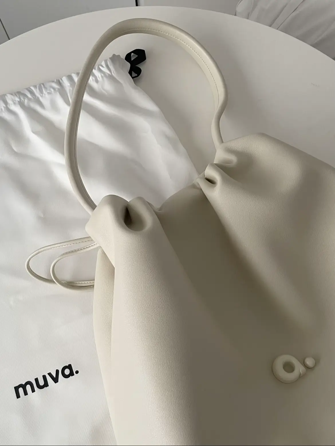 สวยจับใจ Unbox กระเป๋าแบรนด์ MUVA รุ่น Cloud 🧸😍 | แกลเลอรีที่โพสต์โดย ...