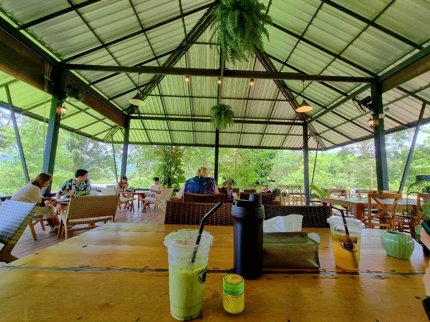 Lakeview cafe & restaurant #กาญจนบุรี | แกลเลอรีที่โพสต์โดย tHoY | Lemon8