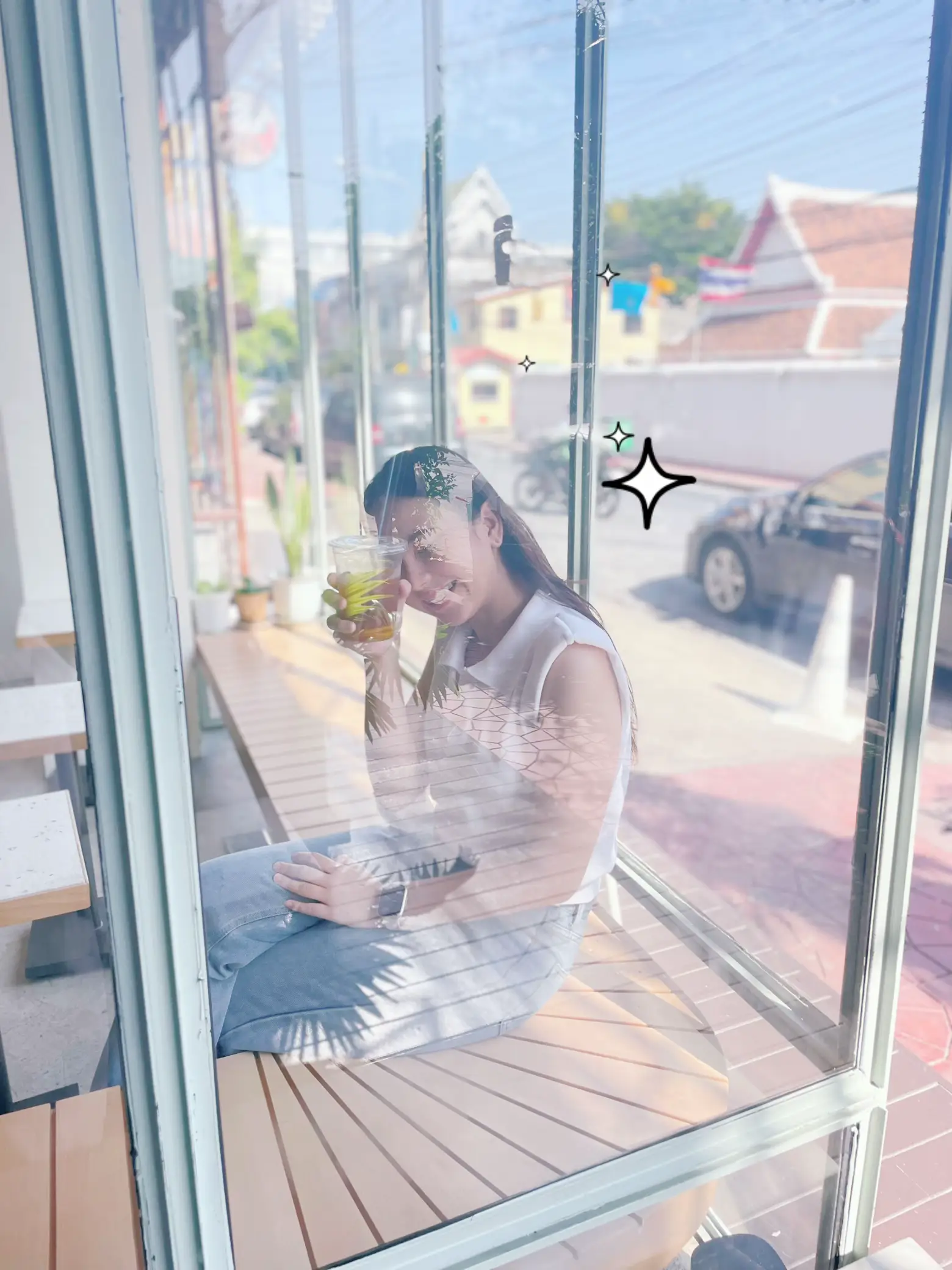 Onibus | แกลเลอรีที่โพสต์โดย Auraya La-um | Lemon8