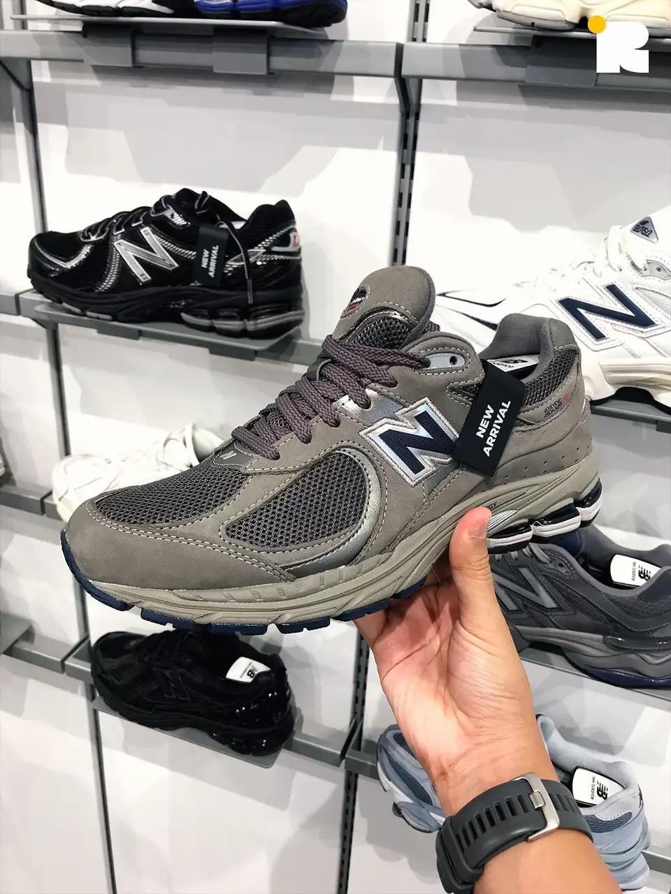 ลุยชอปใหม่ของ new balance ที่ใหญ่ที่สุดในบ้านเรา ที่ CTW กัน! | แกลเลอ ...
