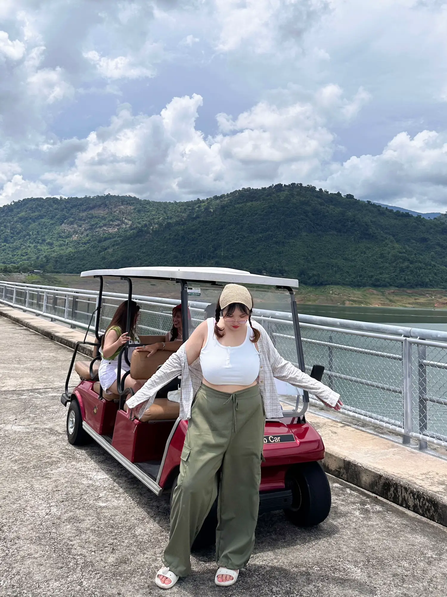 ไอเดียแต่งตัวไปเที่ยวเขื่อนกับเพื่อน ฉบับสาวอวบอ้วน🏔️🌿💦 แกลเลอรีที่