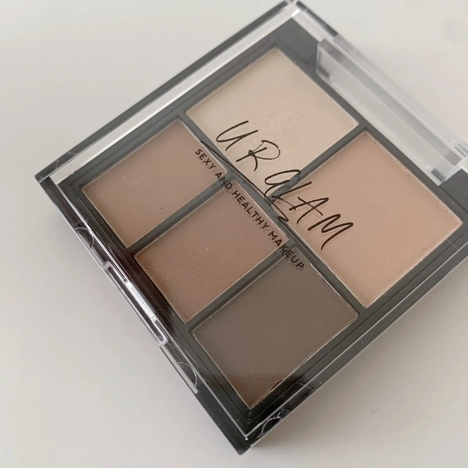 เมคอัพโทนเดียวกับ URglam | แกลเลอรีที่โพสต์โดย cst_8 | Lemon8