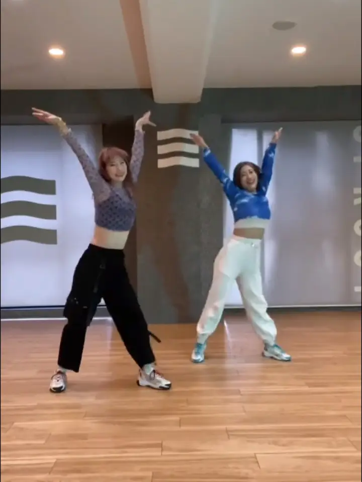 The Feels \TWICE 踊ってみた💓 | Yuiko_niconicoの投稿動画 | Lemon8