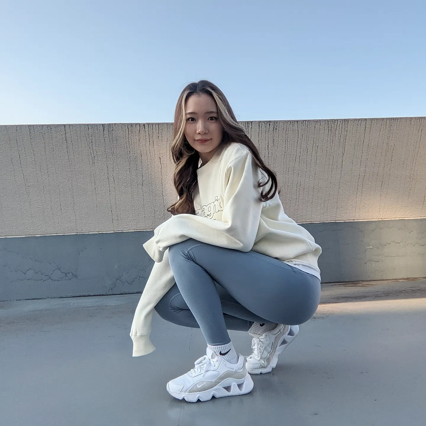 Winter Color Sweat × Leggings Workout Corde | Gallery posted by AKARI_trainer | Lemon8