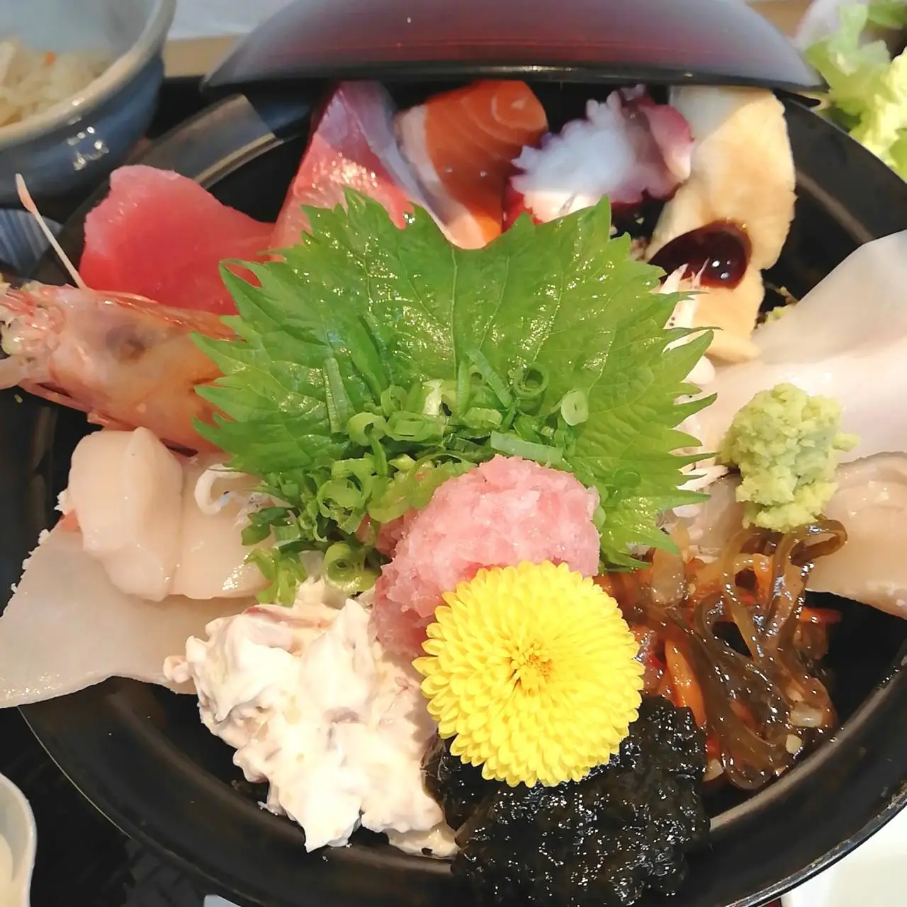 本格和食osakanaなりたの10食限定！豪華海鮮丼を食す！ | akasiが投稿した記事 | Lemon8