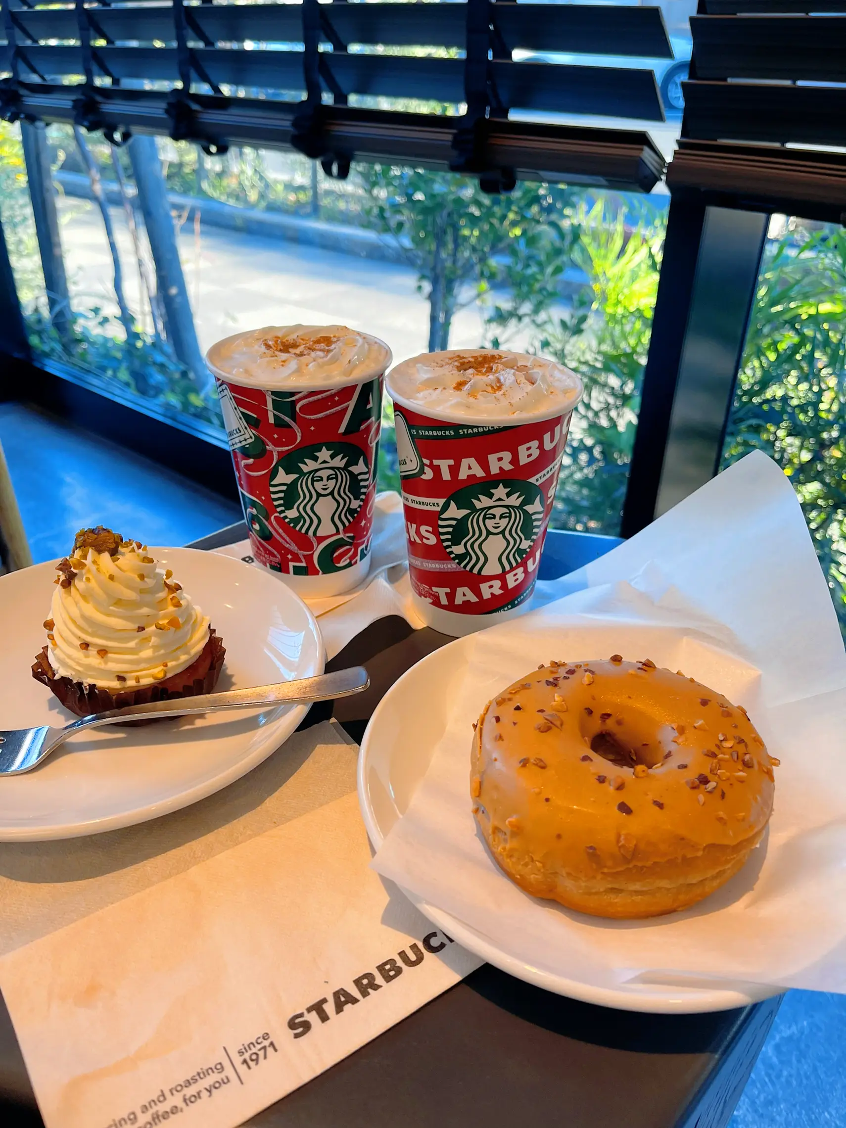 STARBUCKS | Gallery posted by nanaan | Lemon8