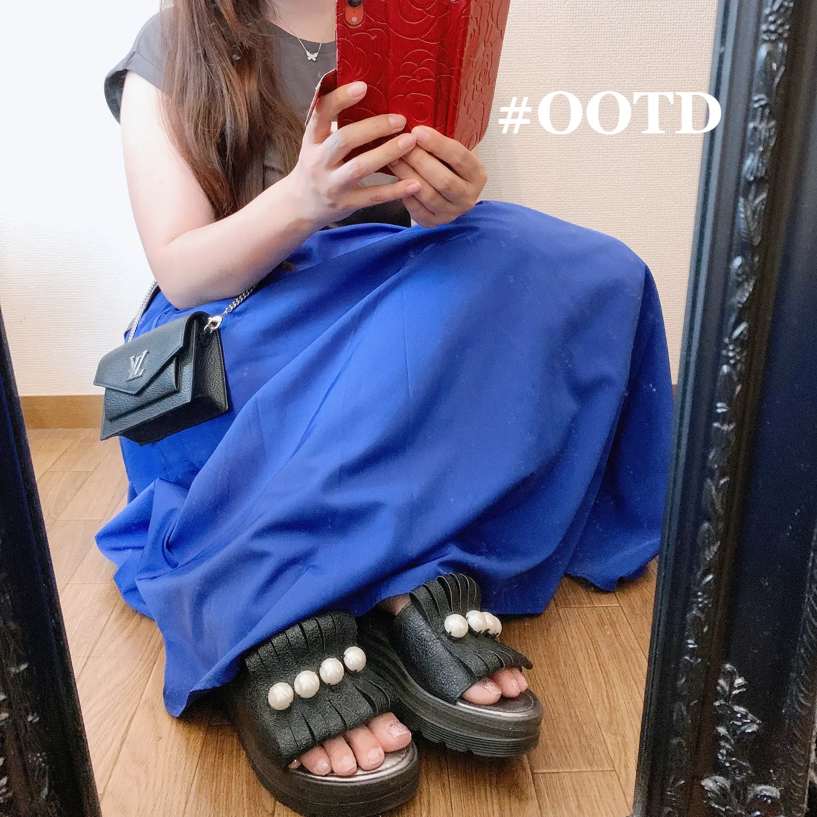 Mirror shot: Well walking day ootd👗 | Gallery posted by ふじおかまい | Lemon8