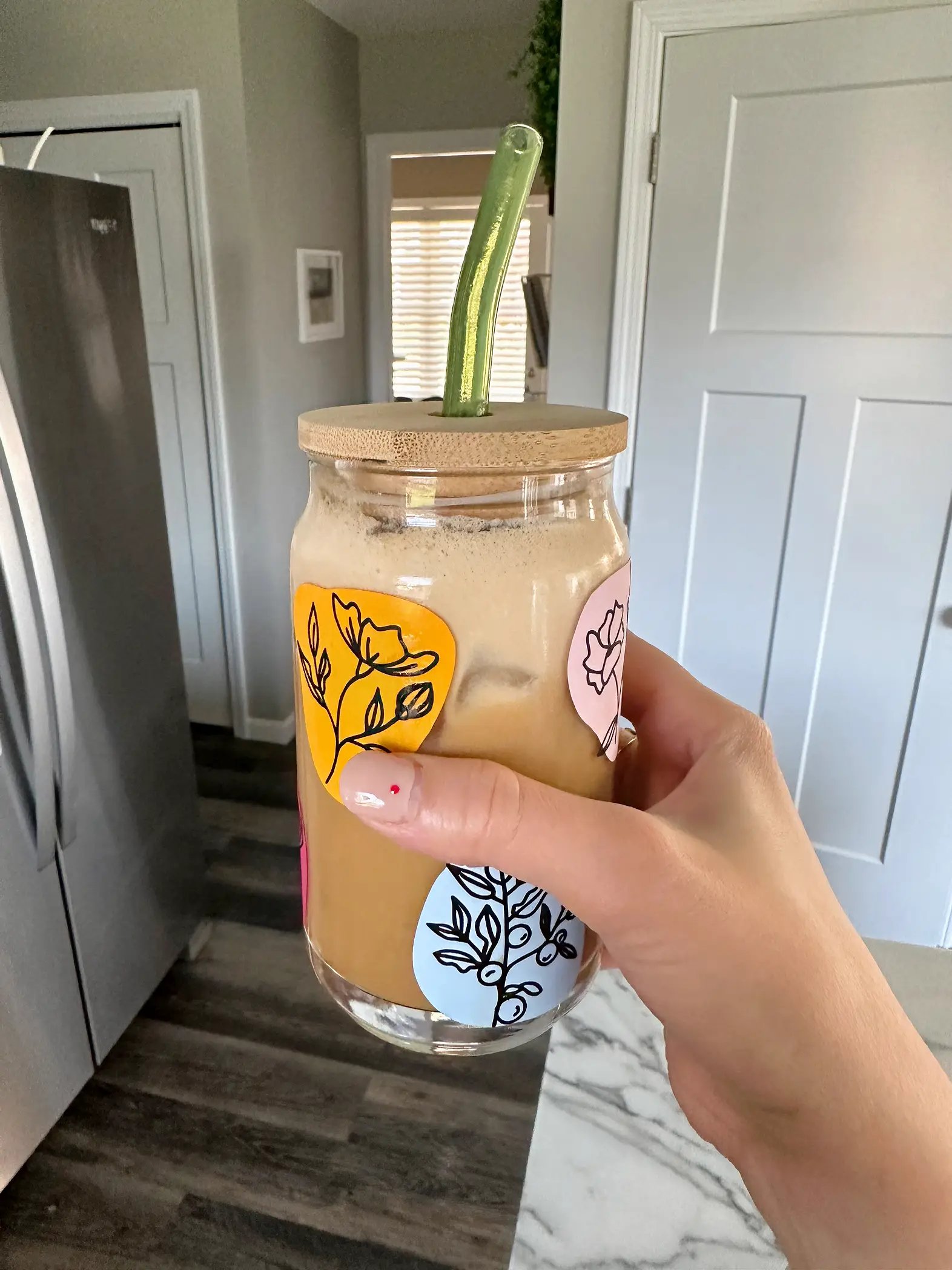 Coffee + FAT ☕️🥥 | แกลเลอรีที่โพสต์โดย Hannah Swanson | Lemon8