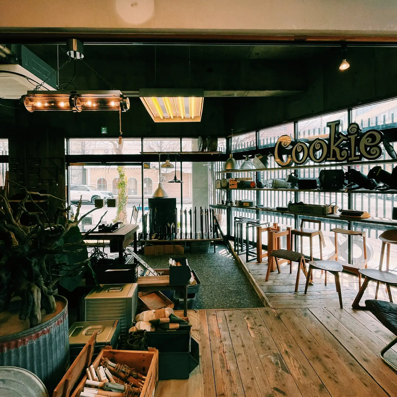 パーツを買いたいお店_ SQUARE FURNITURE&COFFEE STAND／大阪府箕面市 | unit miiiが投稿したフォトブック | Lemon8