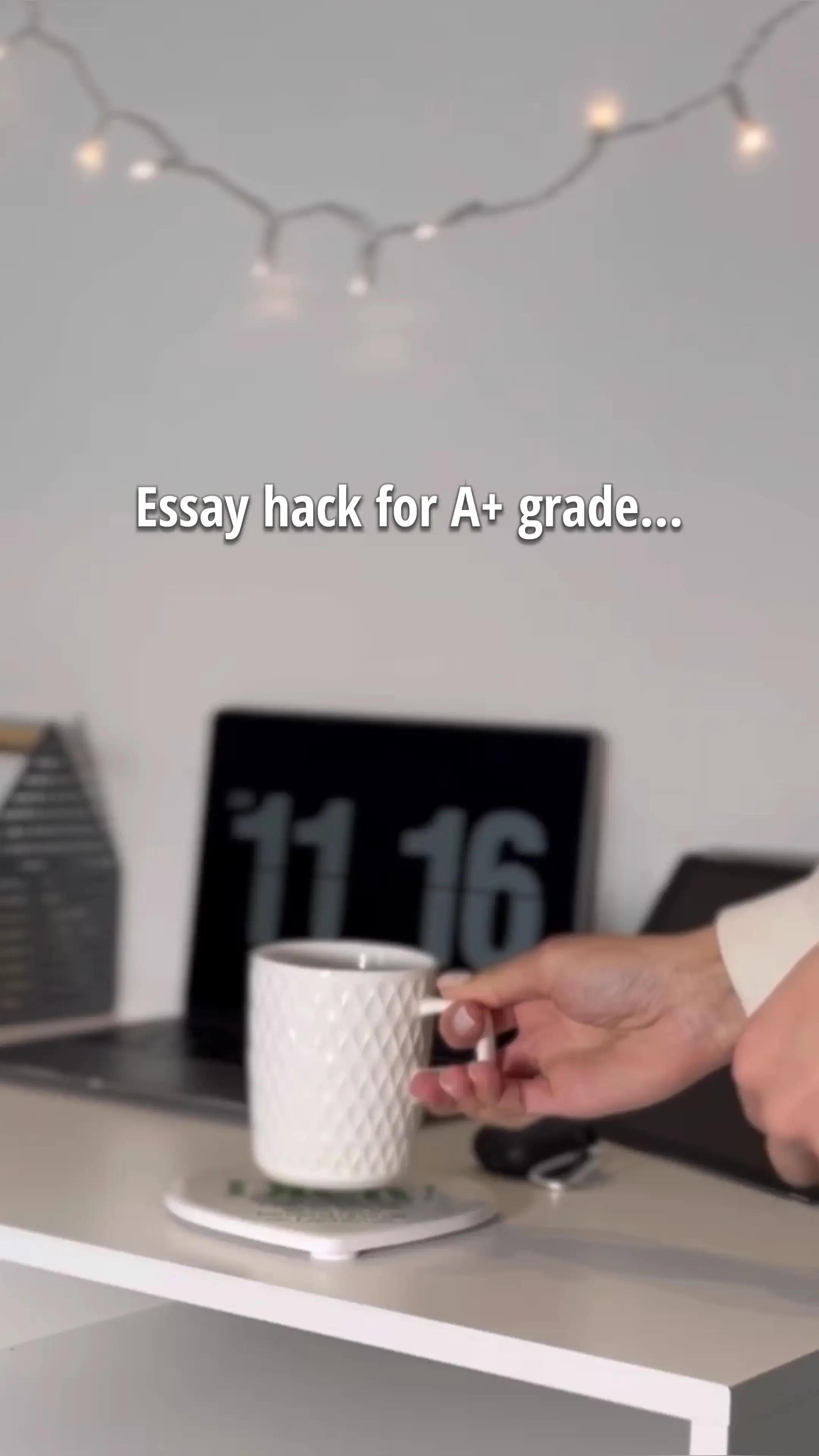 Essay hack for A+ grade... | วิดีโอที่เผยแพร่โดย SaveMyGrade.com | Lemon8