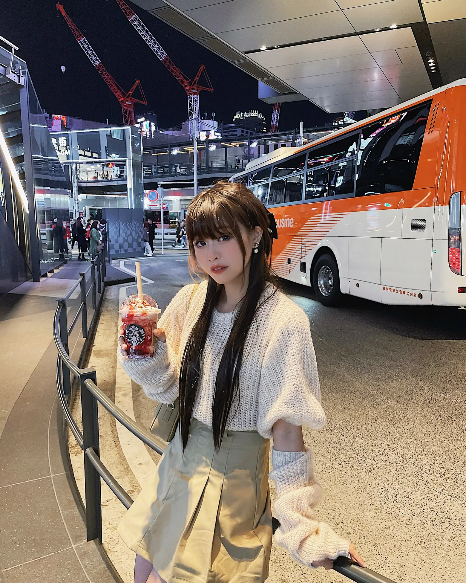 今日のコーデめっちゃ韓国風っぽい🥹🥹 | yoki_chenchenが投稿したフォトブック | Lemon8