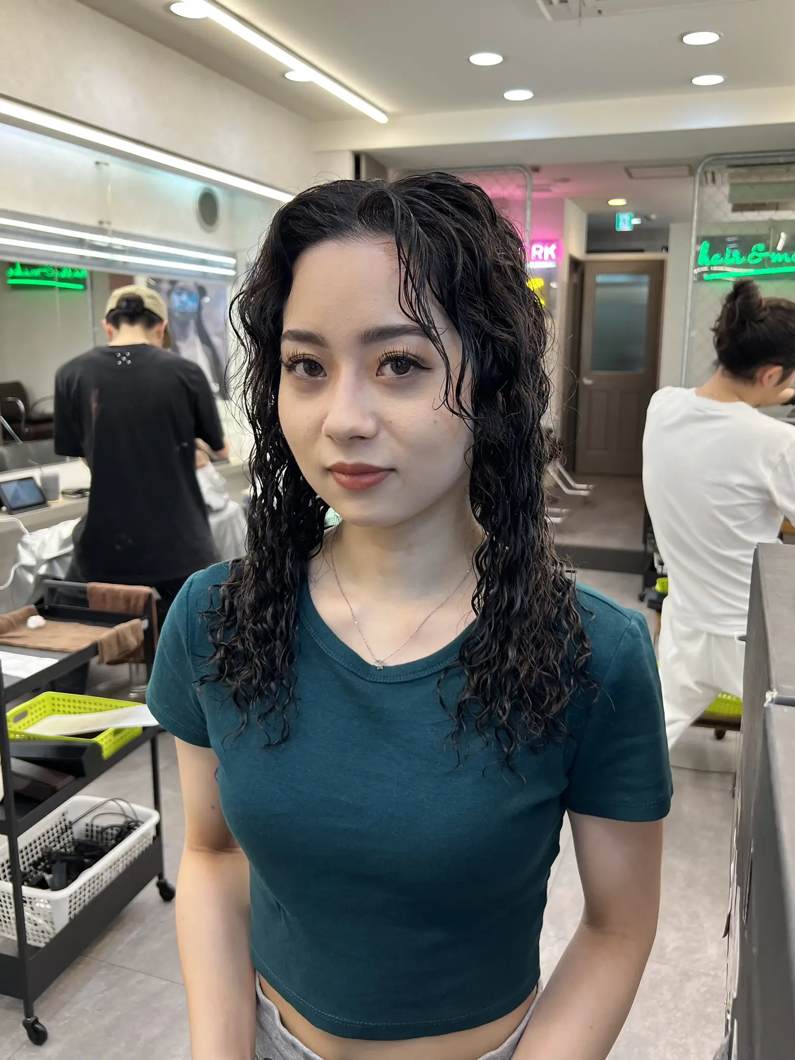 Bleached hair 👌 curly perm👩‍🦱👩‍🦱 | Gallery posted by KAIKI/カーリースパイラル ...