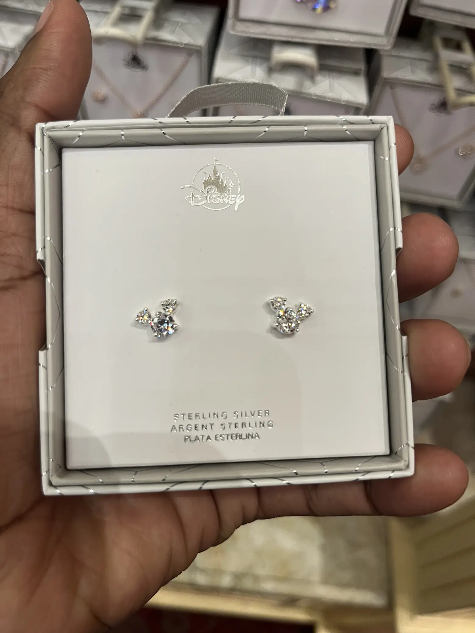 Disney park cute finds 💕 | แกลเลอรีที่โพสต์โดย janay taylor | Lemon8