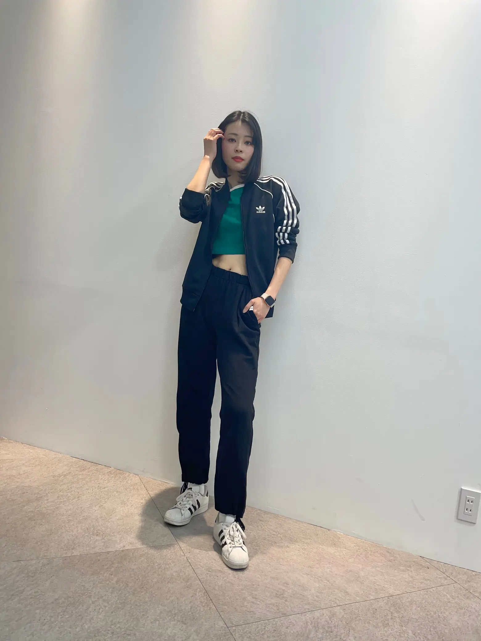 adiadas original🖤 | risaが投稿したフォトブック | Lemon8