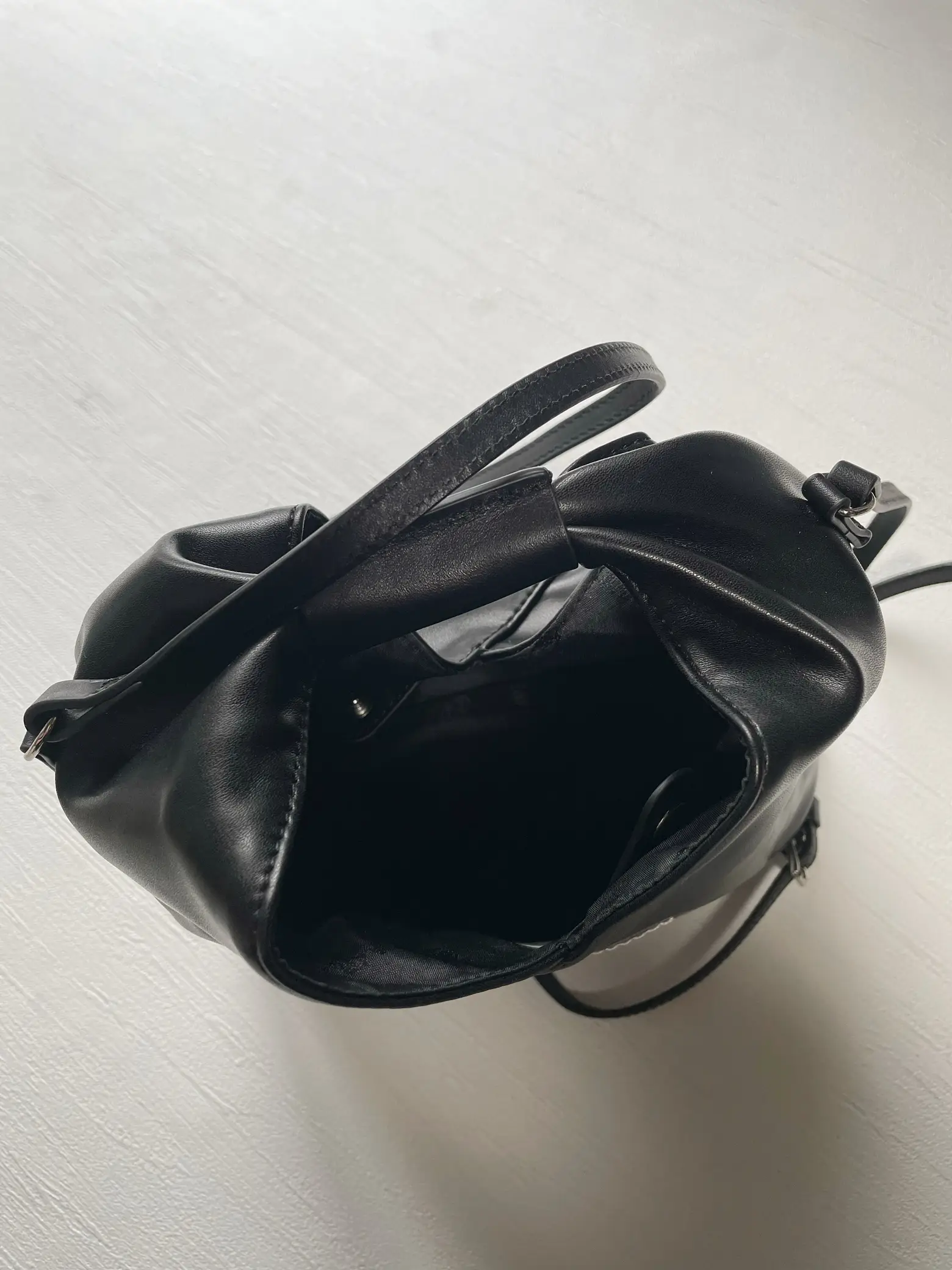 大正解！MM6ミニショルダーバッグ♡ | moyoonが投稿したフォトブック | Lemon8