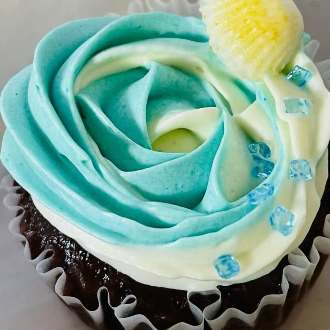 Okinawa ocean blue cupcake | Heureux Cupcakeが投稿したフォトブック | Lemon8