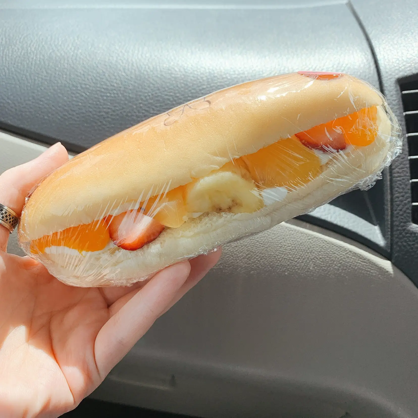 【秋田カフェ】中仙にあるコッペパン専門店「COCO CONY」をご紹介 | 𝔸𝕤𝕒𝕞𝕚が投稿したフォトブック | Lemon8