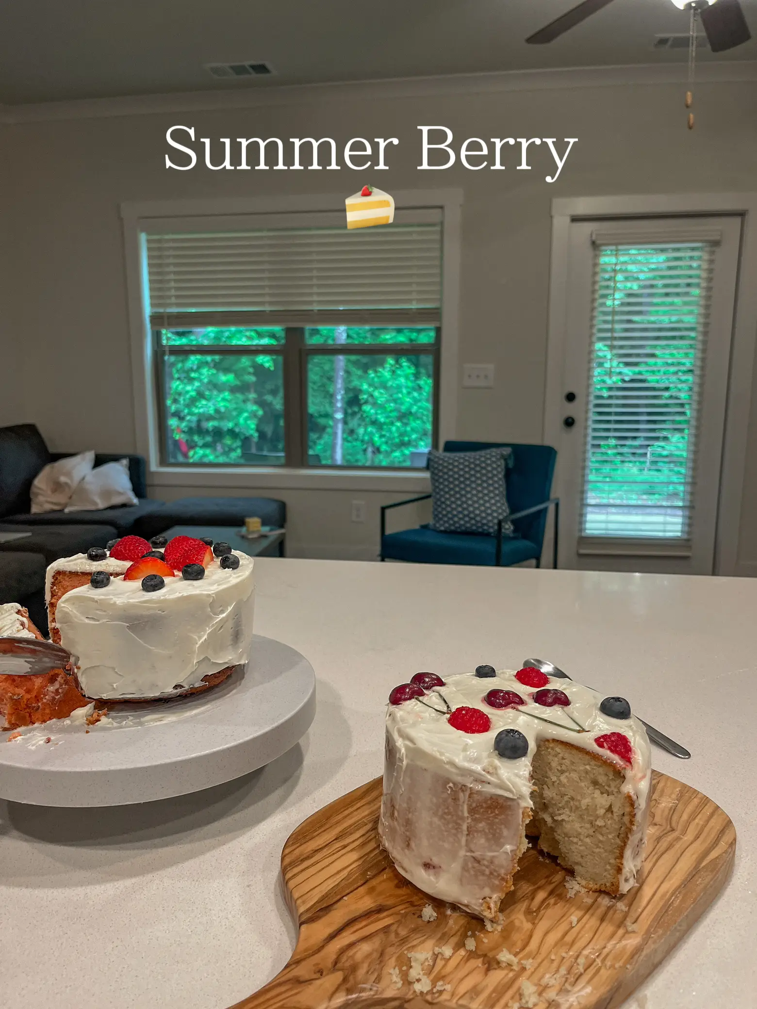 Mini Berry Cakes 🍰🫐🍓🍒🌸 | Gallery posted by SierraStillwell | Lemon8