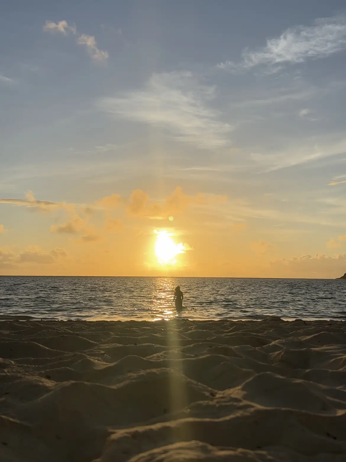 Sunrises >>> | แกลเลอรีที่โพสต์โดย Caitlyn Block | Lemon8