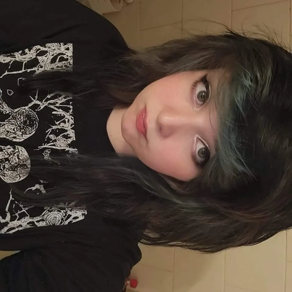 green & black hair ️ | Gallery posted by Kailey Fry | Lemon8