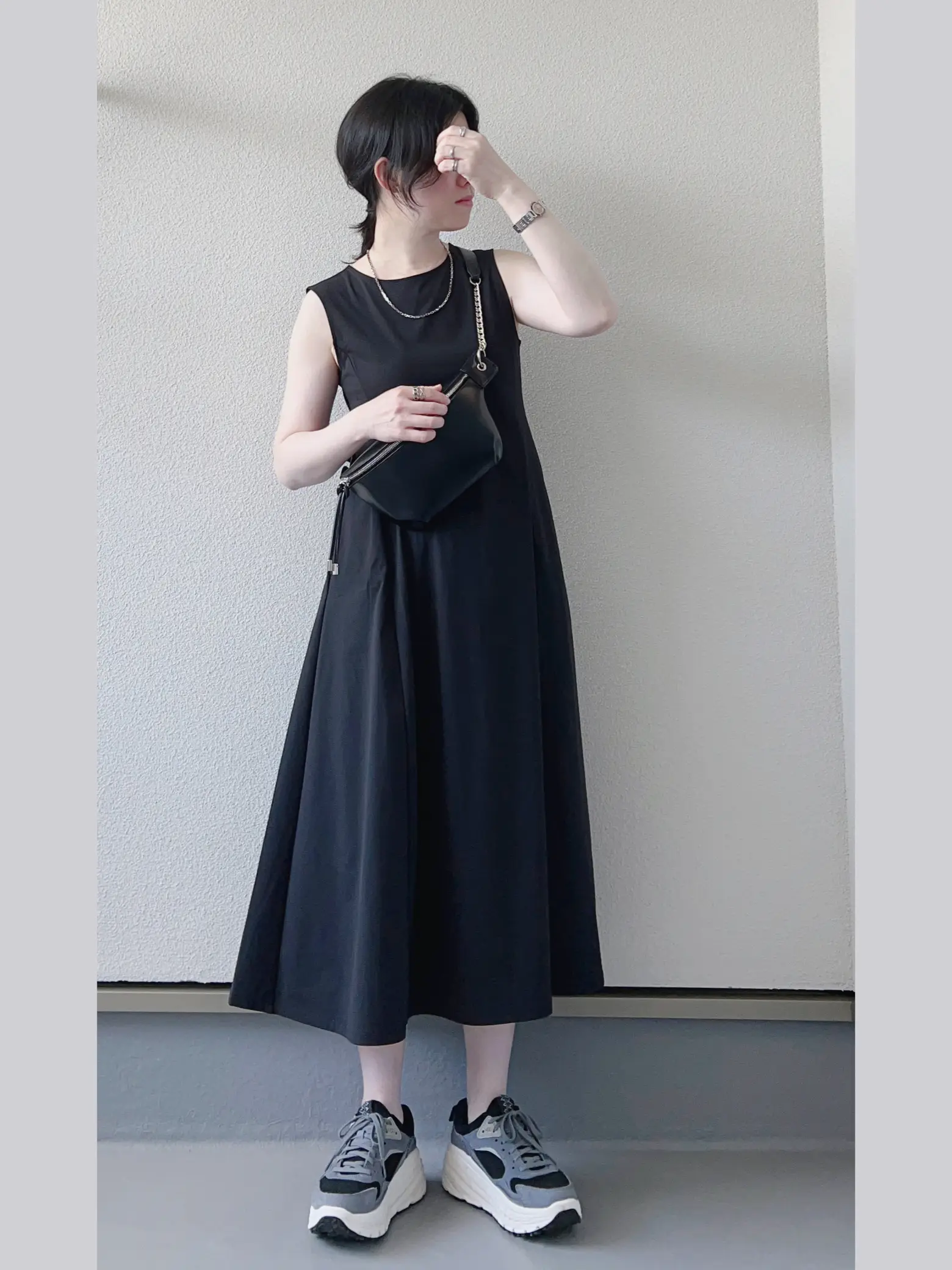 UNIQLO ชุดรูปเงาดำพระเจ้า🌟 | แกลเลอรีที่โพสต์โดย haru | Lemon8