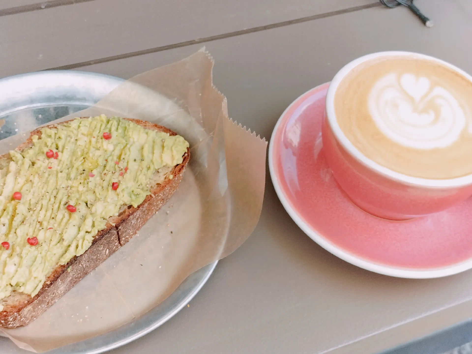 Matilda Coffee and Vegan Bakeは大人カワイイ小さなお店 | IchikoGardnerが投稿したフォトブック ...