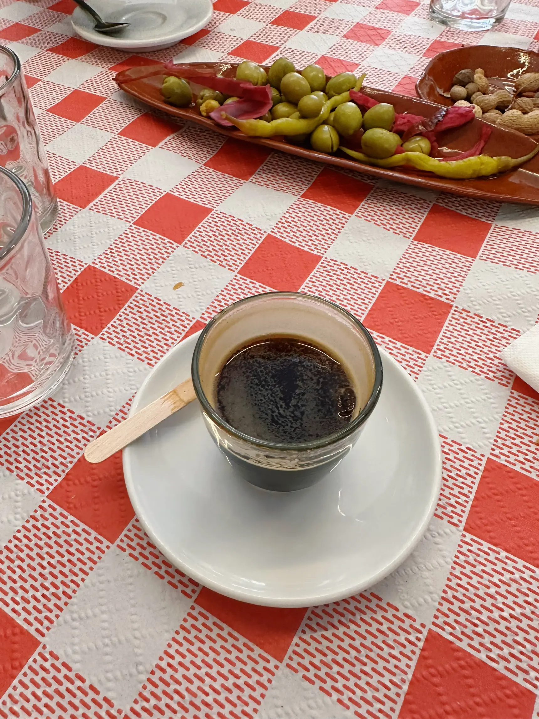 Cafe hopping ☕️ in Valencia 🍊 | แกลเลอรีที่โพสต์โดย Ian | Lemon8