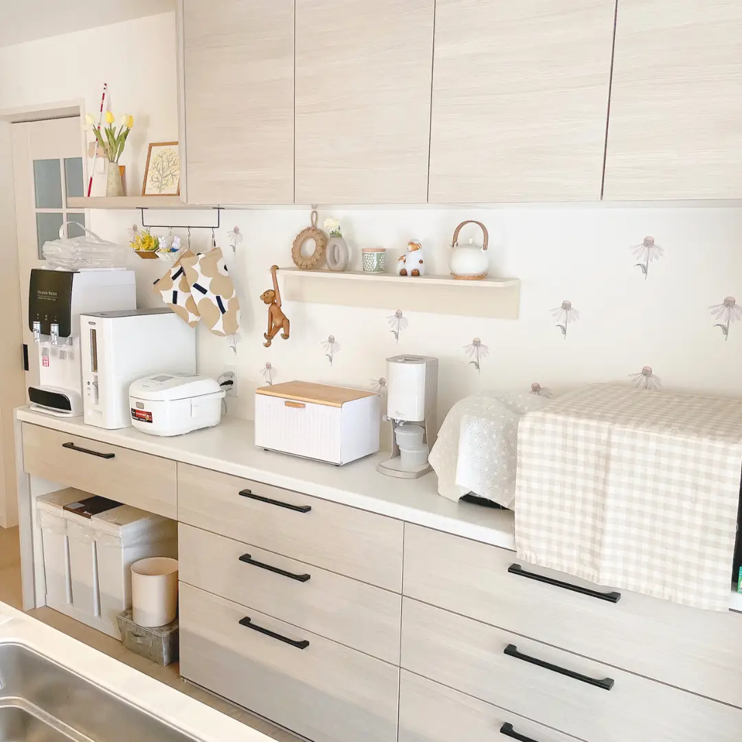 チェスナット×ブラック取手😳💭 | HARUTAS |キッチン収納が投稿したフォトブック | Lemon8